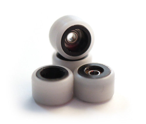 Flatface Dual Durometer Bearing Wheels - Black/White | Skull Fingerboards