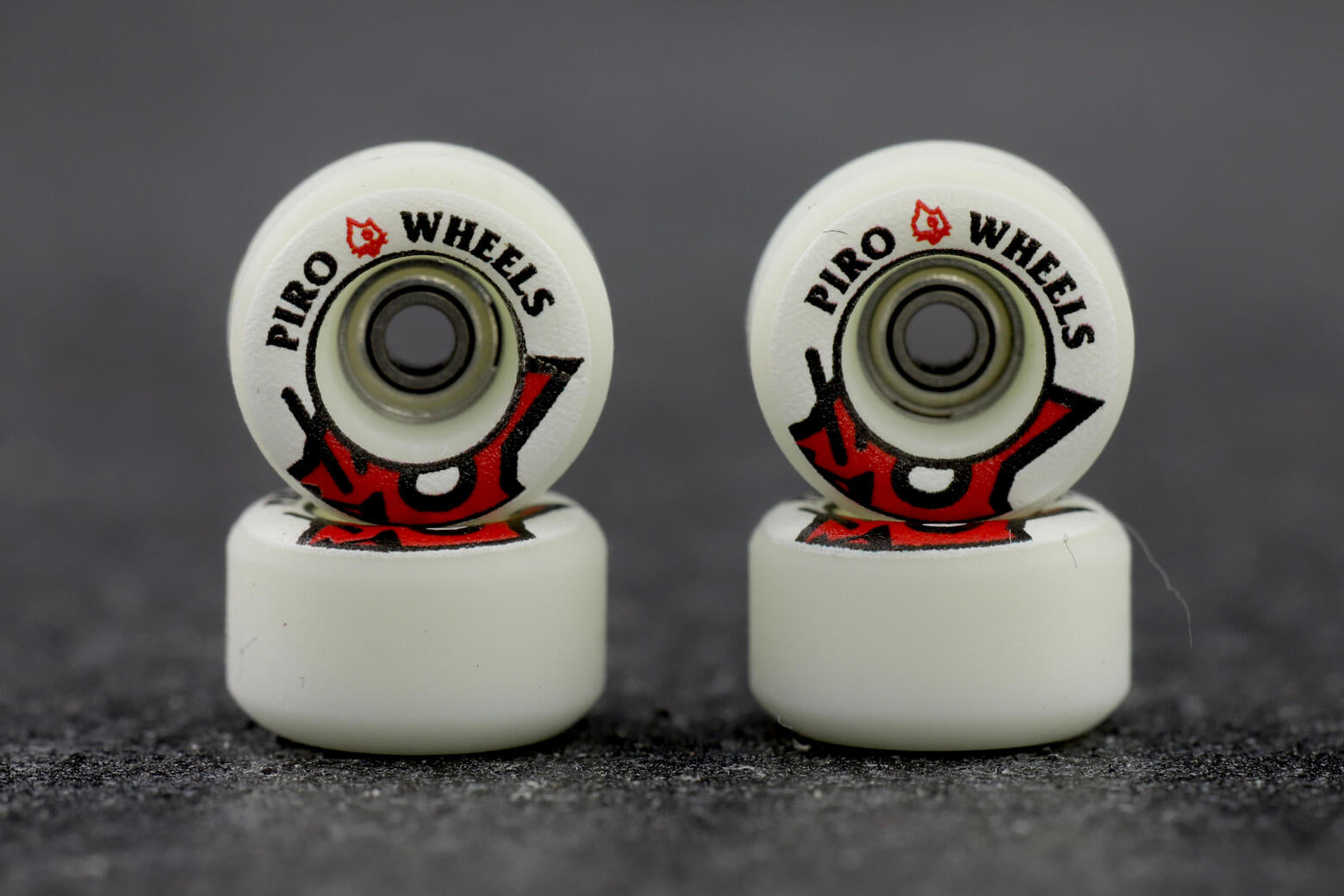 Piro Bone Head Real Wear Graphic Performance Wheels | Skull Fingerboards