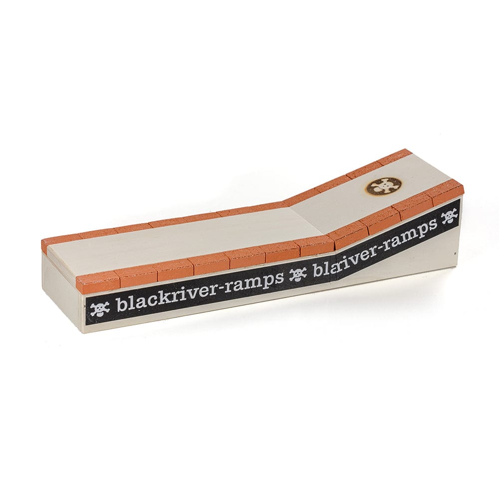 Blackriver Ramps Brick Curb | Skull Fingerboards