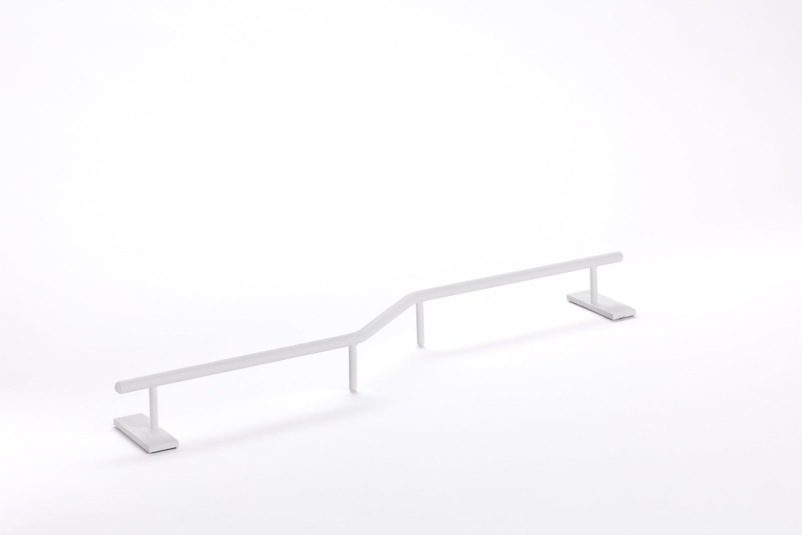 Blackriver Ramps Ironrail Kink left | Skull Fingerboards